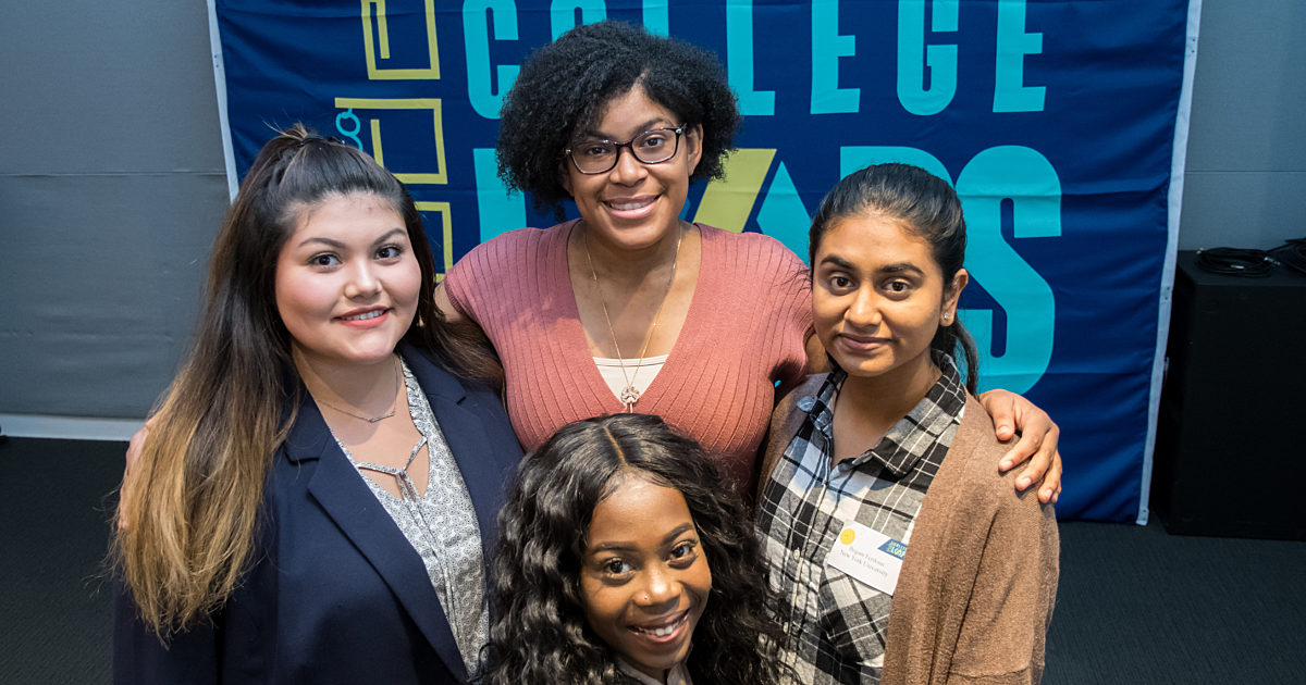 Girls Who Code | College Loops